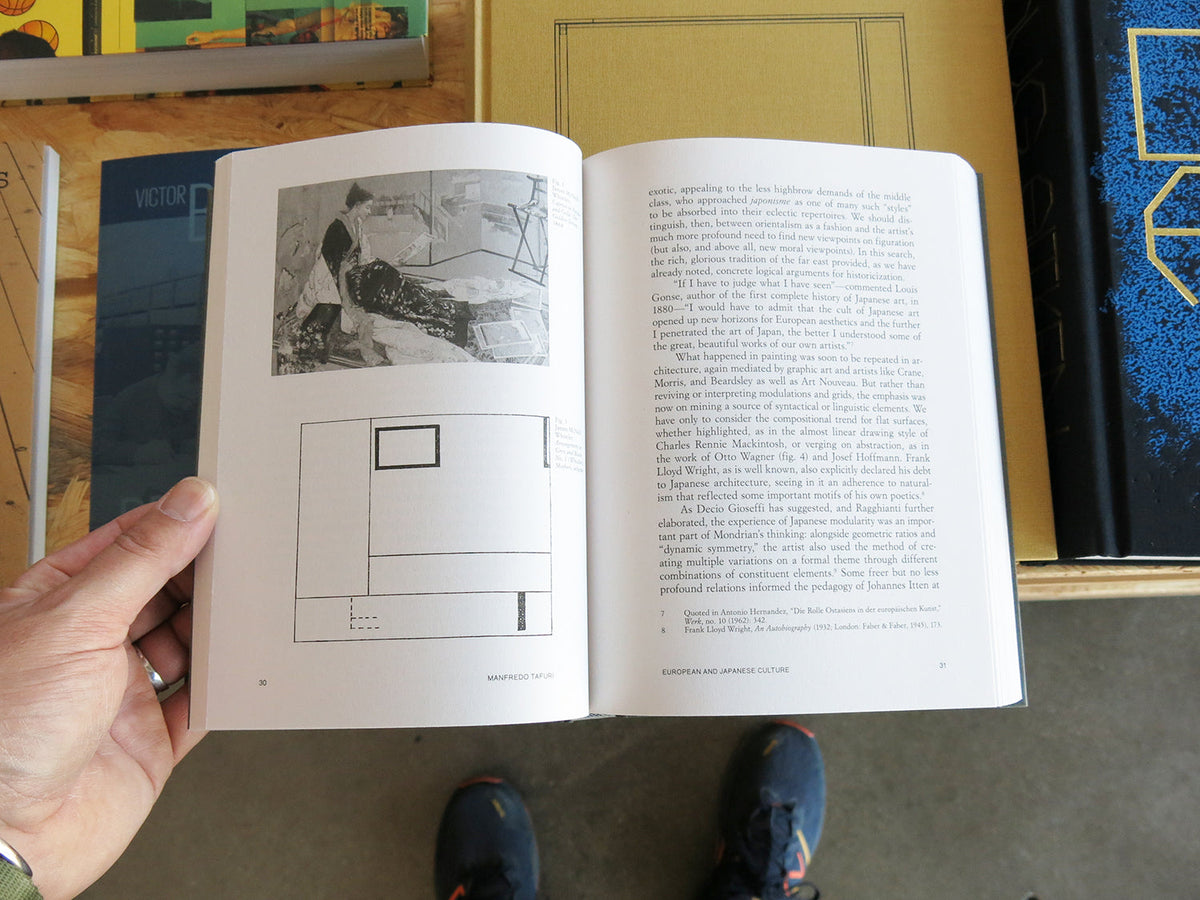 Manfredo Tafuri – Modern Architecture in Japan – Perimeter Books