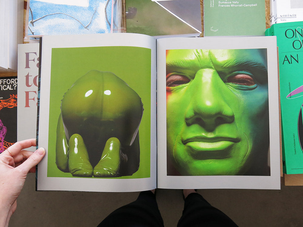 Pierre Debusschere – Spectrum – Perimeter Books